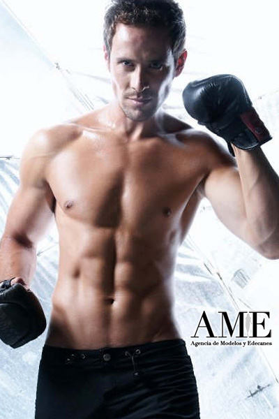 Ricardo H - Agencia de Modelos y edecanes AME